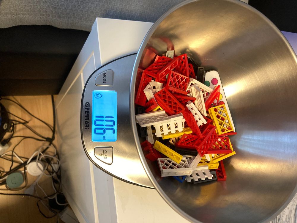 100 Gramm neue und alte Lego Zeune ab 1 Franken (Gebraucht) in Volketswil für CHF 3 – mit ...