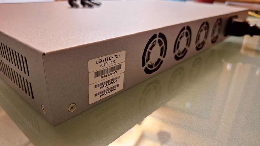 Firewall | Zyxel USG FLEX 700 | Aus Rack Rückbau | Kaufen auf Ricardo