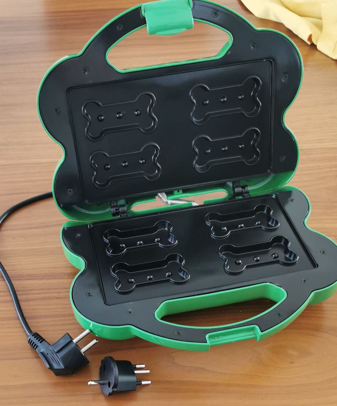 Hunde Guetzli Waffeleisen - Backspass für Tierfreunde Bimar (Gebraucht ...