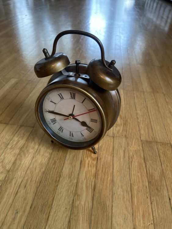 Vintage Wecker im Antik-Look, voll funktionstuechtig! (Gebraucht) in ...