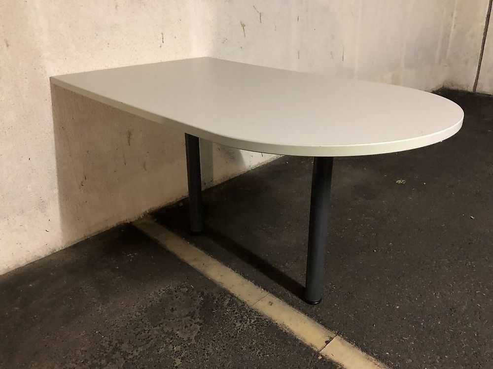 Burotisch (Gebraucht) in Langenthal für CHF 80 – nur Abholung auf ...