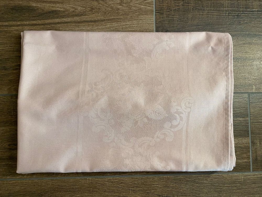 Tischtuch rosa Vintage Damast? 106 x 158 cm (Gebraucht) in Pratteln für ...