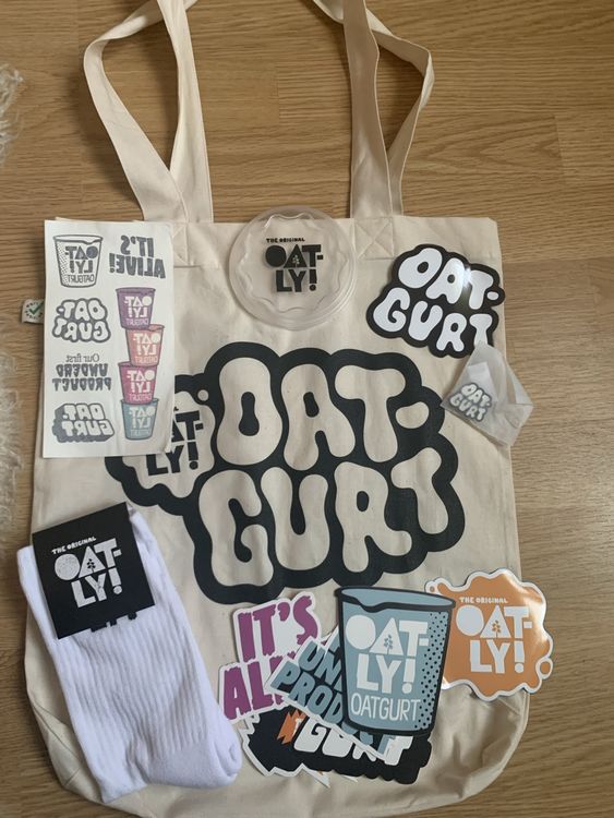 Limited Edition Oatly Promo Set mit Tattoos und Tasche (Neu (gemäss Beschreibung)) in Winterthur ...