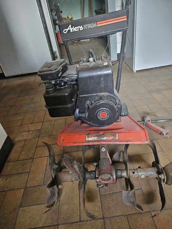 Gebrauchte Motorhacke / Gartenfräse - Ariens RT424 Frühling (Defekt) in ...