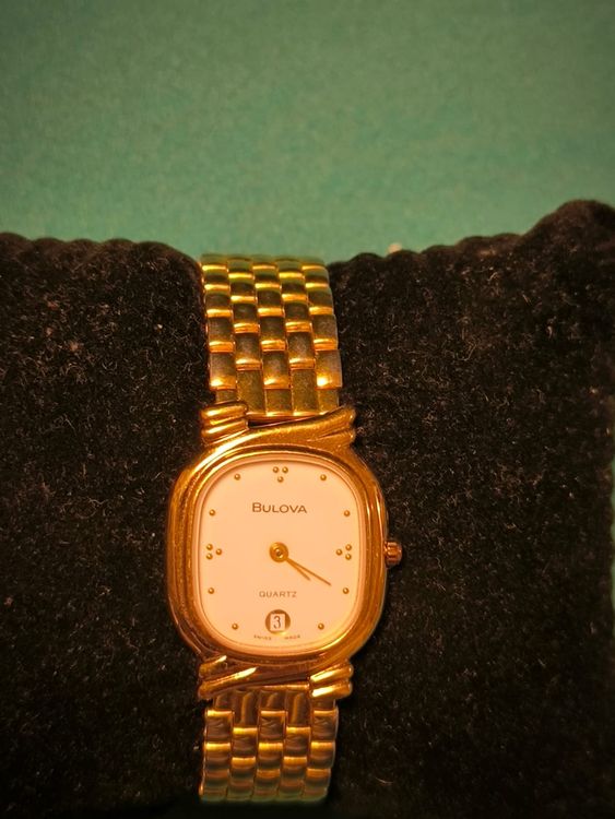 Elegante Bulova Damenuhr, vergoldet, Quartz (Gebraucht) in Kreuzlingen für CHF 125 – mit ...
