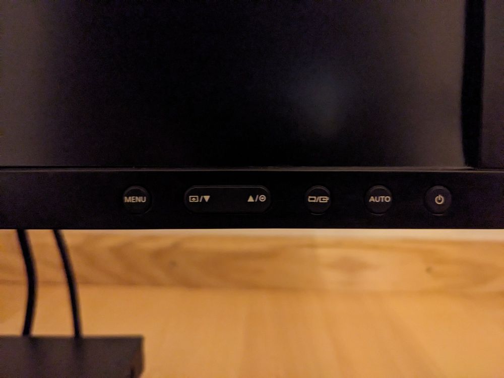 Monitor Samsung 23" S23c650 (Gebraucht) in Liestal für CHF 5 – nur ...