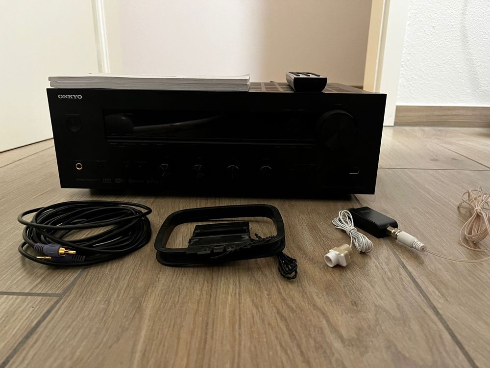 Onkyo TX 8250 (Gebraucht) in Cadenazzo für CHF 300 – mit Lieferung auf Ricardo kaufen
