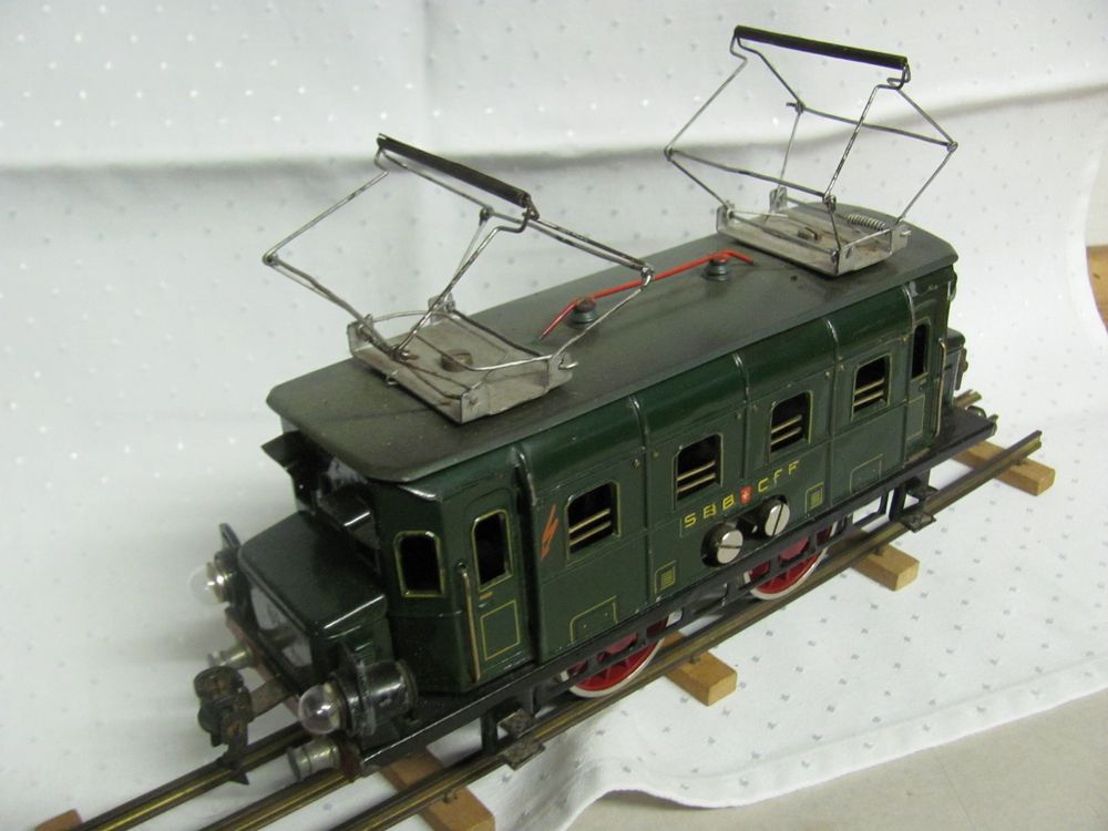 Guterhaltene antike Märklin Spur 0 Lok SBB RS 66 12910 WS (Gebraucht) in Bellach für CHF 250 ...