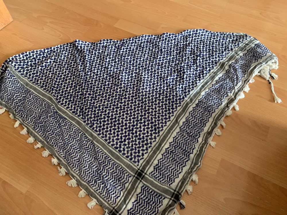 Grand foulard - Shemagh bleu vintage (D'occasion) à MEYRIN pour CHF 5 ...