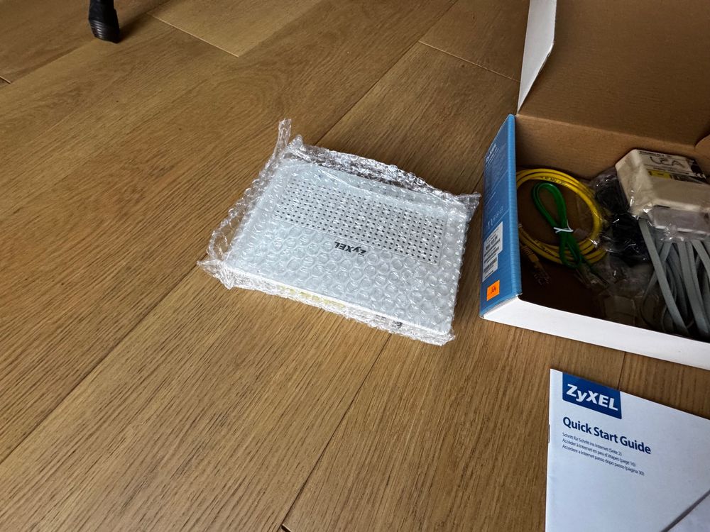 Zyxel Router P-870H-I, VDSL2, 4-Port Switch, Top Zustand (Neu und ...