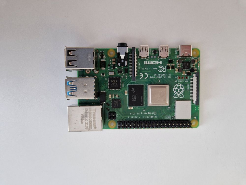 Raspberry Pi 4 Model B 8GB RAM (Gebraucht) in Zürich für CHF 183 – mit ...