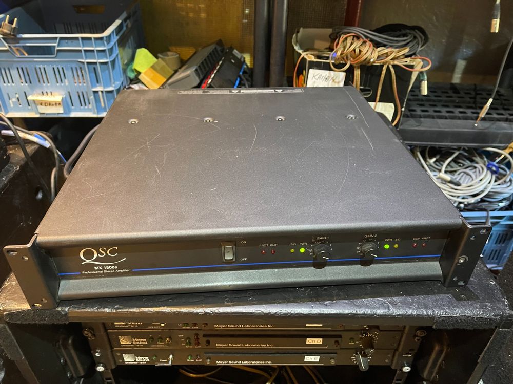 QSC MX1500 A professional stereo amplifier 2x500W into 4 ohm (Gebraucht ...