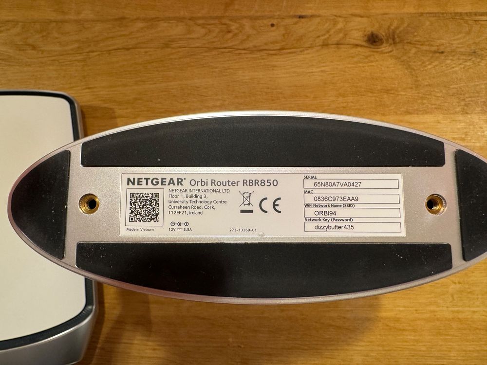 NETGEAR Orbi Satellit RBS850 + Router RBR850 | Kaufen auf Ricardo