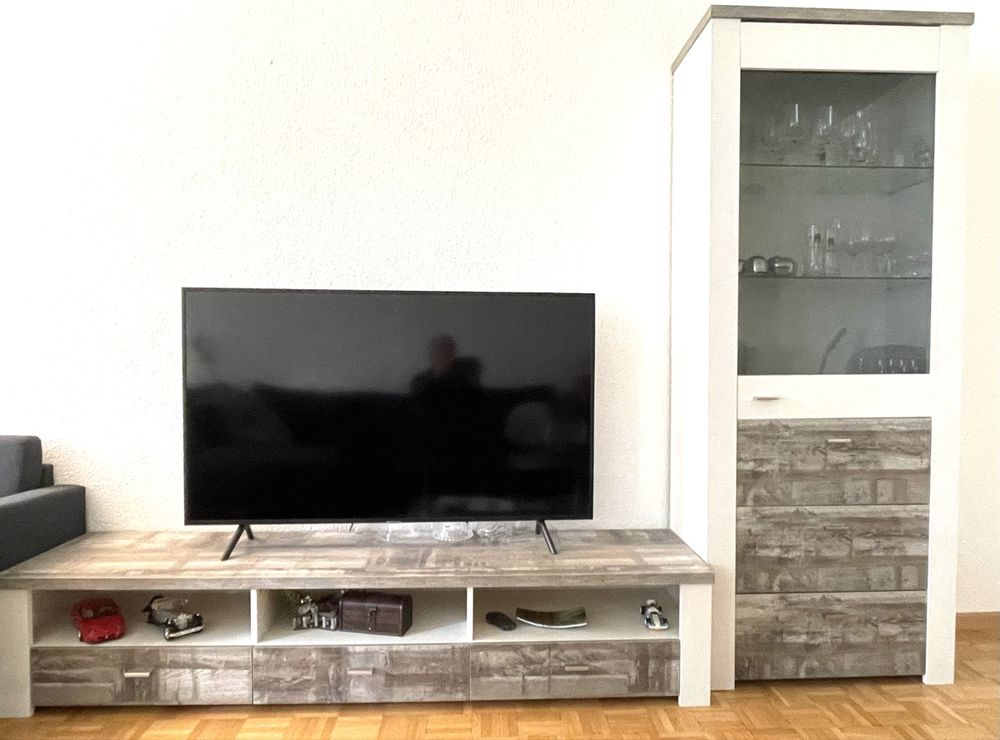 Fernsehe Möbel,Vitrine ,Sideboards (Gebraucht) in Zufikon für CHF 69 ...