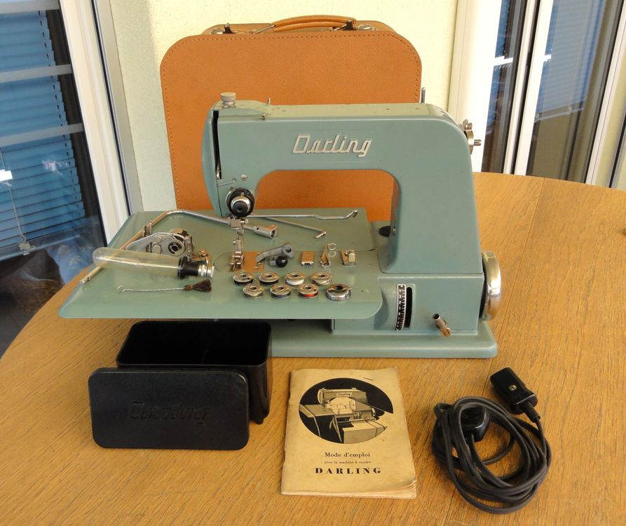 Darling Nähmaschine mit Zubehöre und Koffer (1953) (Gebraucht) in für ...
