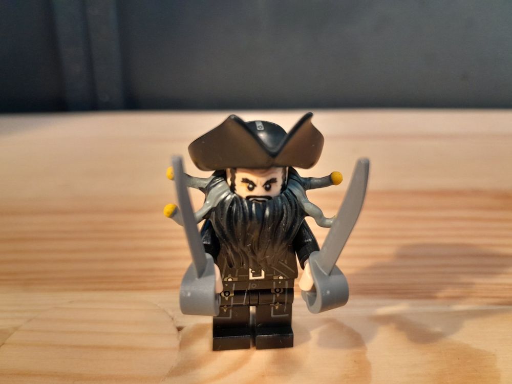 Lego Piraten Pirates of the Caribbean Captain Blackbeard | Kaufen auf ...