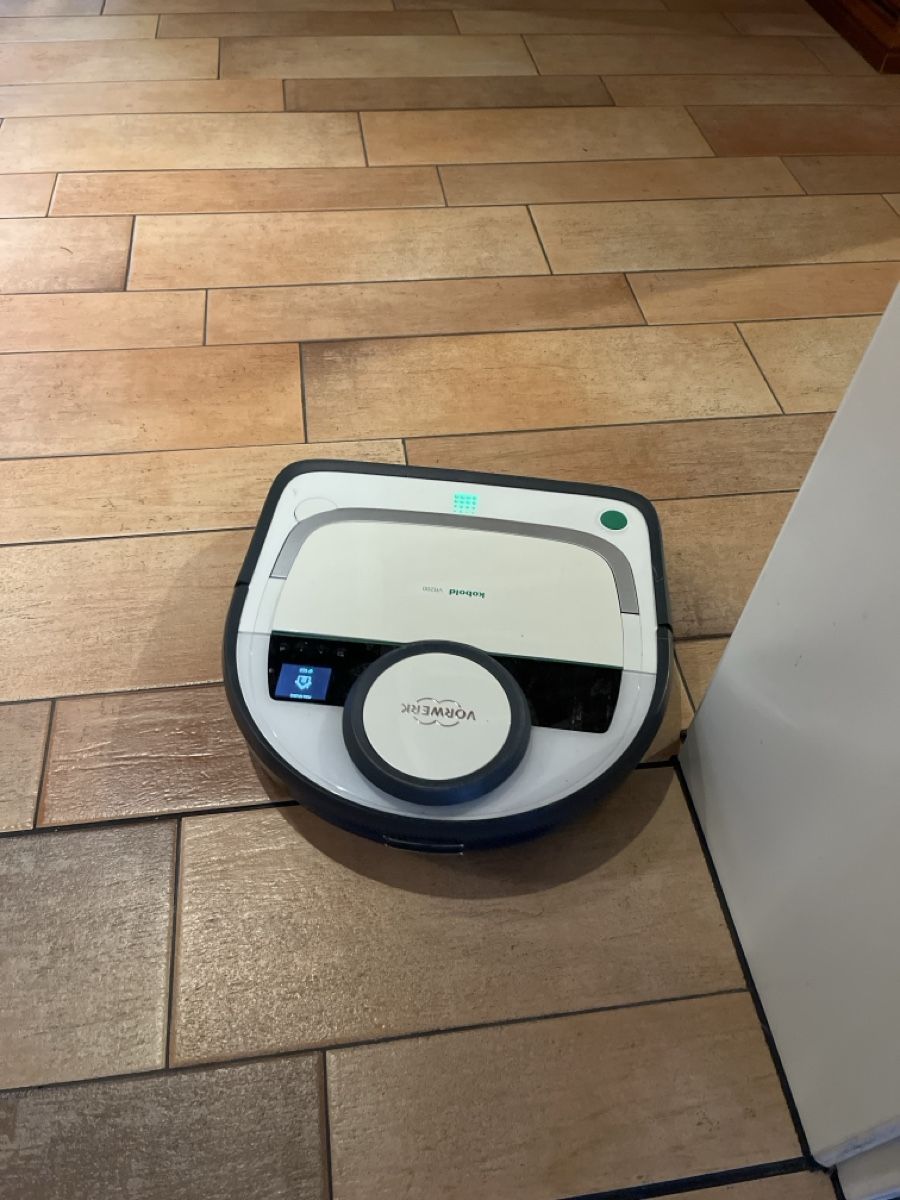 Vorwerk Kobold VR200 Staubsauger Roboter - Top Zustand! (Gebraucht) in ...