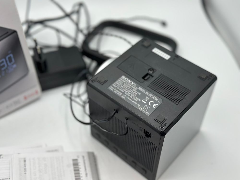 Radio PROJECTION ! Sony ICF-C1PJ+Reveil Alarm Clock +Test OK (D ...