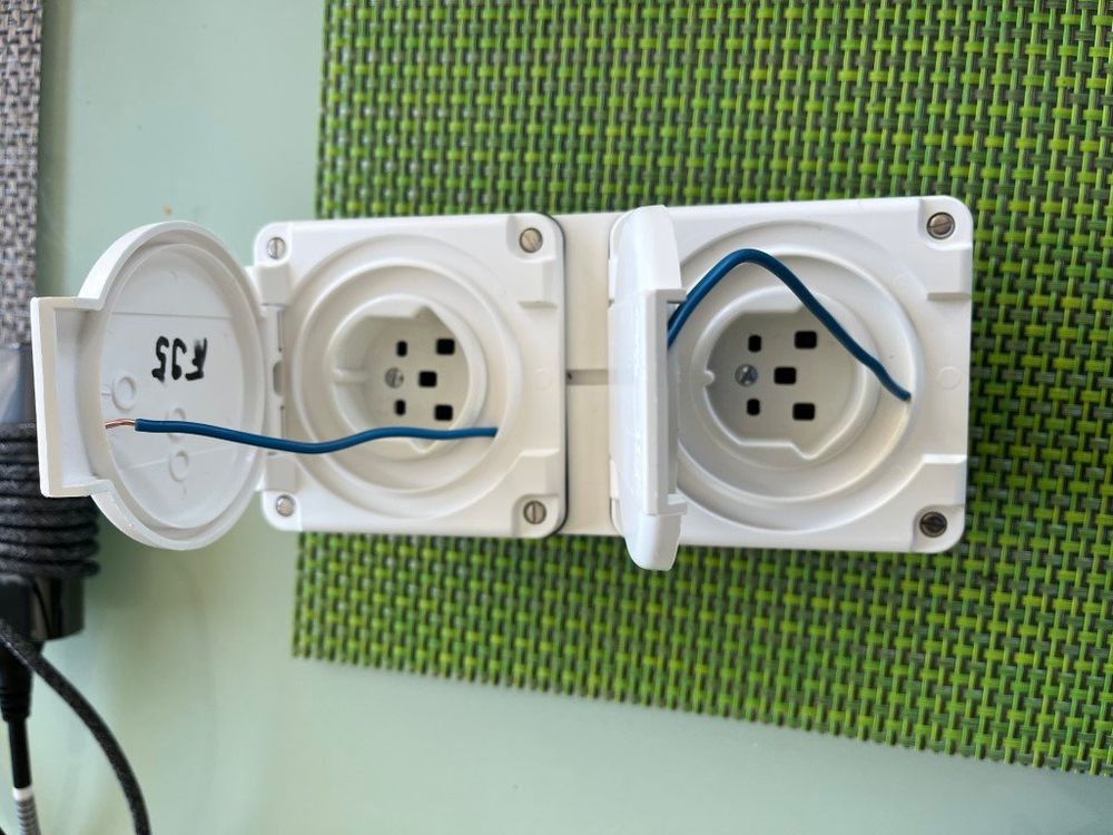 Feller NUP Steckdose 2x T25 Steckdose 16A | Kaufen auf Ricardo