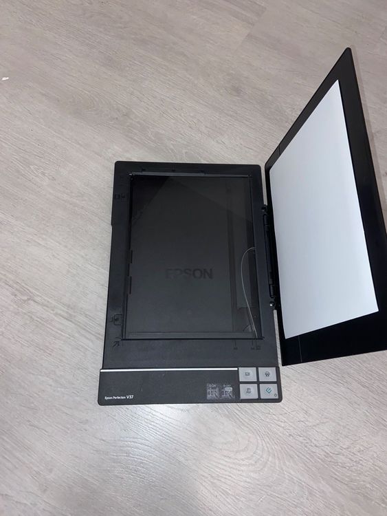 Epson Perfection Flachbett Scanner V37 | Kaufen auf Ricardo