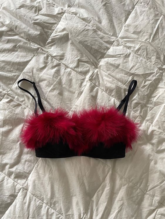 Vintage sparkling bra with fur (Gebraucht) in für CHF 10 – mit ...