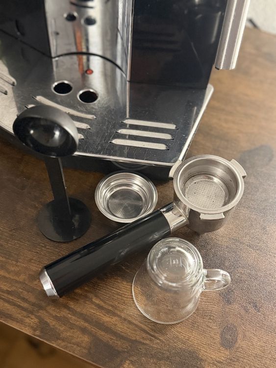 DeLonghi Espresso Machine - Make delicious coffee at home! (Gebraucht ...