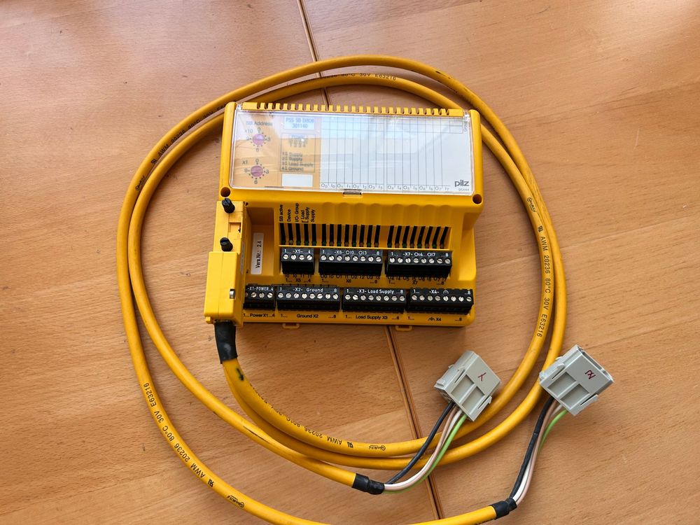 PSS SB DI8O8 Programmable Safety Systems PSS-Range (D'occasion) à St ...