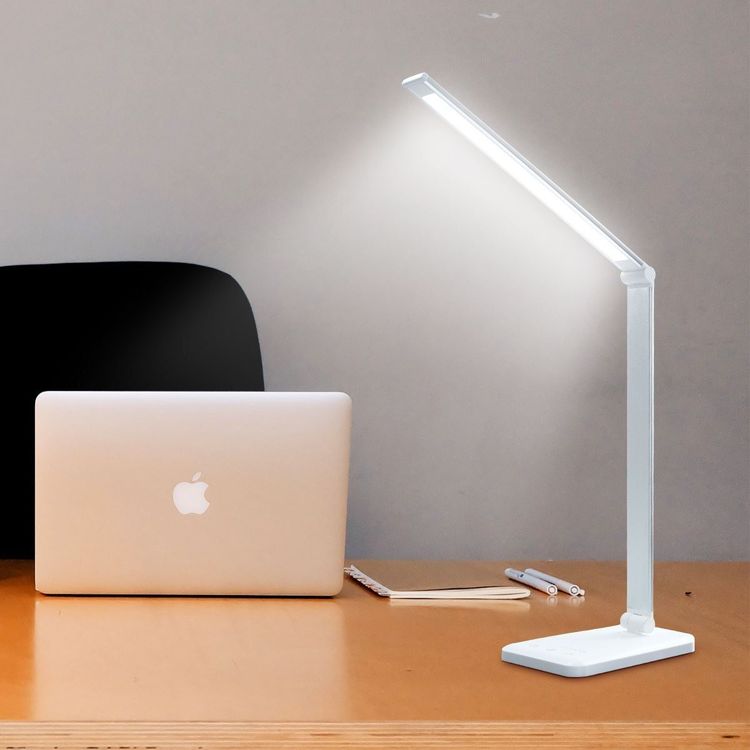 LED Schreibtischlampe Tischlampe USB | Kaufen auf Ricardo
