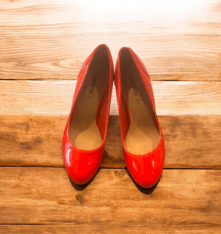 Rote Lack-Pumps, Grösse 37 - Der Hingucker für den Frühling! (Gebraucht ...