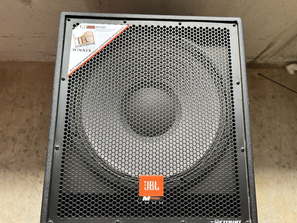 MP418SP single 18 inch, bass-reflex subwoofer system (Gebraucht) in ...