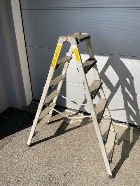 Bockleiter mit 5 Tritten (Gebraucht) in Kirchberg BE für CHF 50 – nur ...