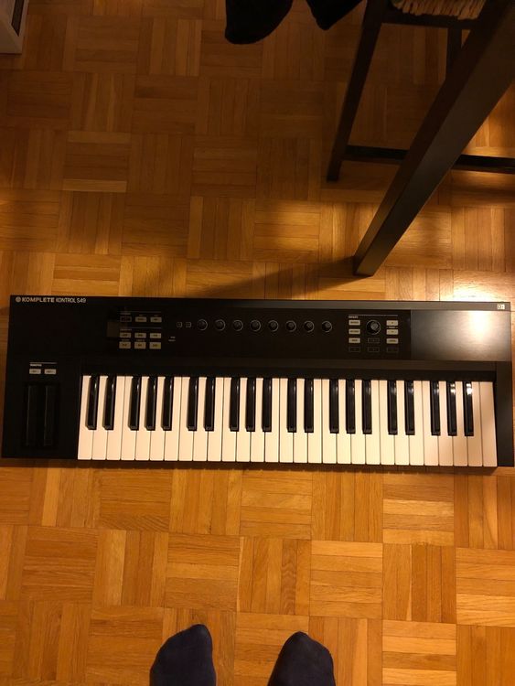 NI Komplete Kontrol S49 MK 1 (Gebraucht) in Schliern für CHF 50 – mit ...