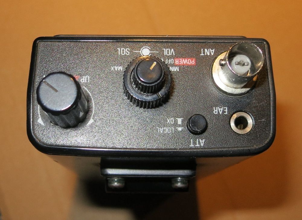 AOR AR-2000 Handheld HF / VHF / UHF Scan | Acheter sur Ricardo