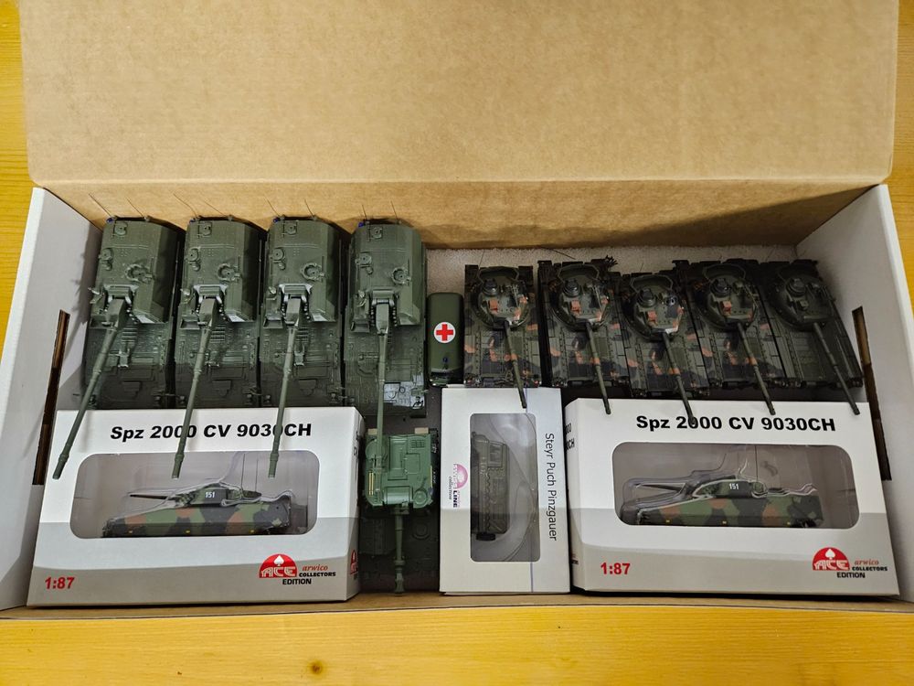 Modelleisenbahn H0 grosses Set Militärfahrzeuge/Panzer (Neu (gemäss ...