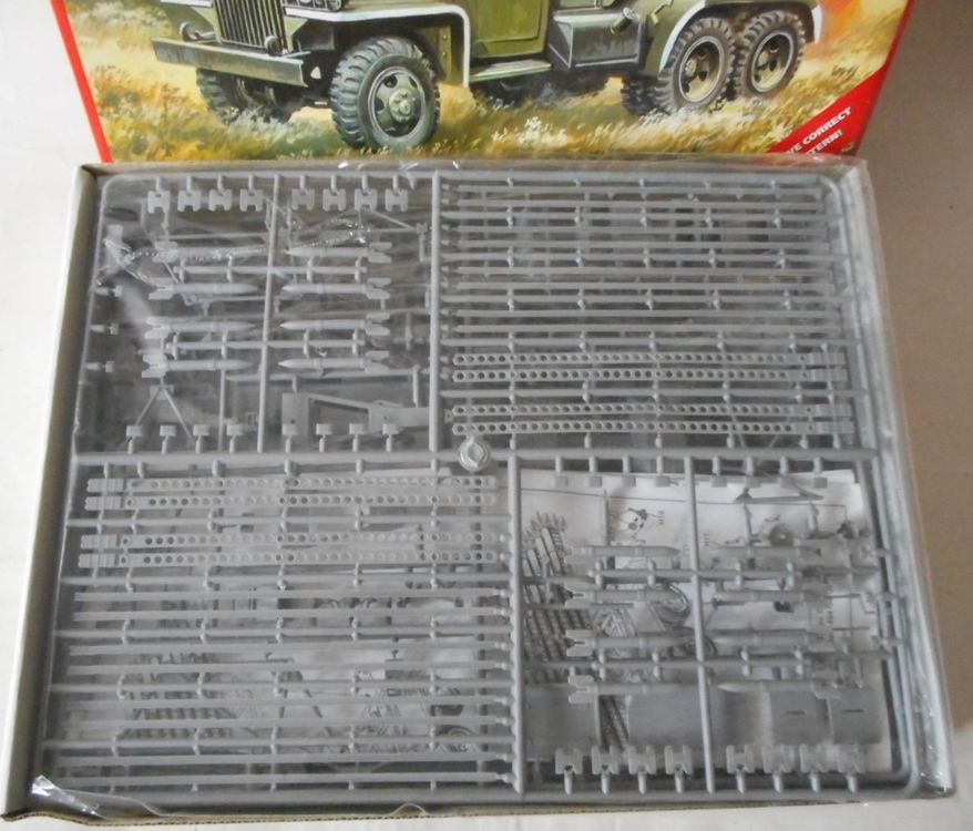 BM-13-16N Katiusza (Neu und originalverpackt) in Basel für CHF 25.5 ...