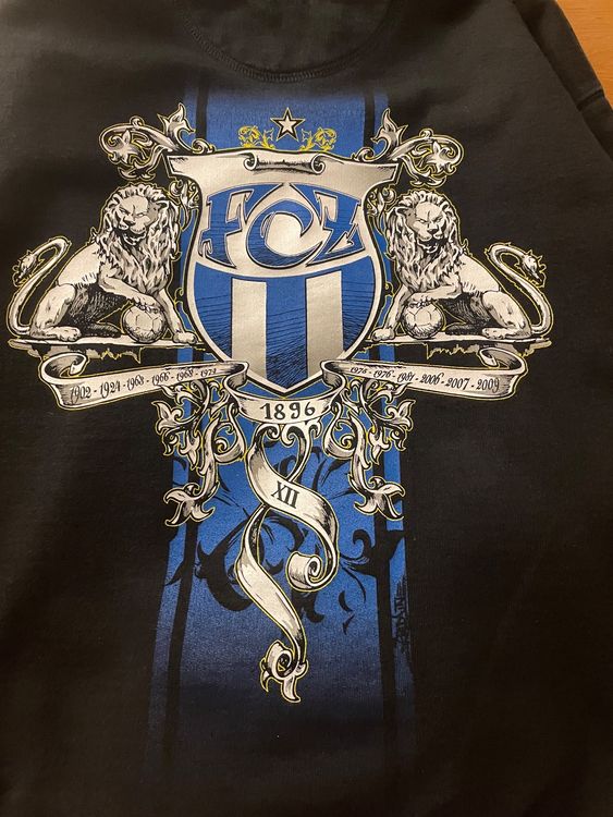 FCZ Pullover Hoodie Sweatjacke (Gebraucht) in Zürich für CHF 101 – mit ...