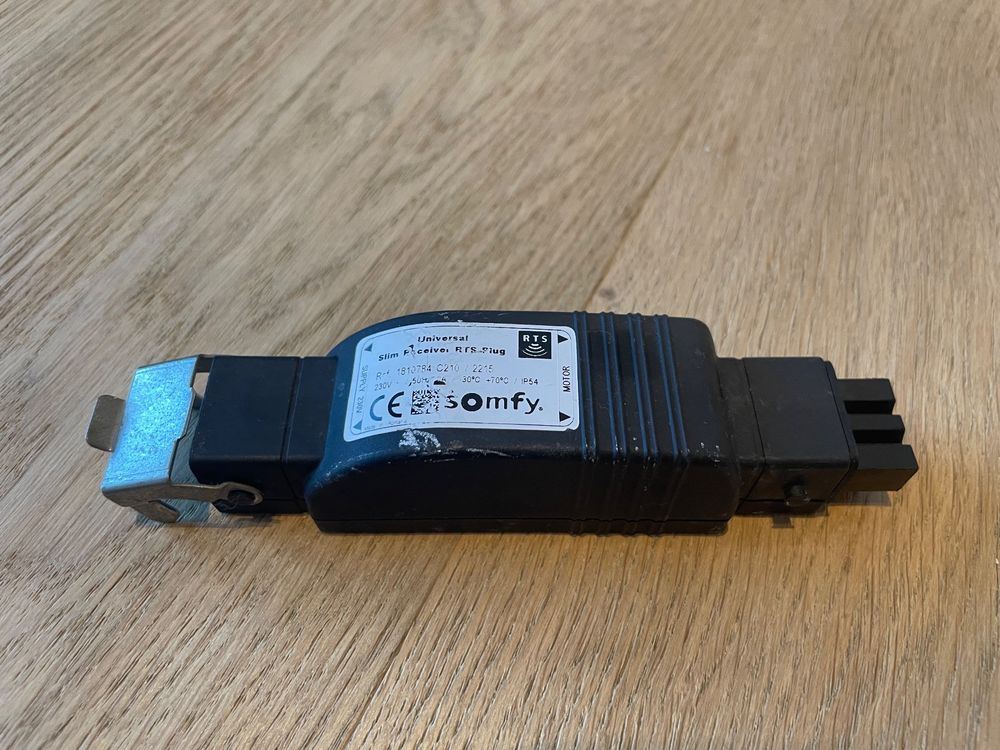 Somfy Universal Slim Receiver RTS-Plug (Gebraucht) in Oberhasli für CHF ...