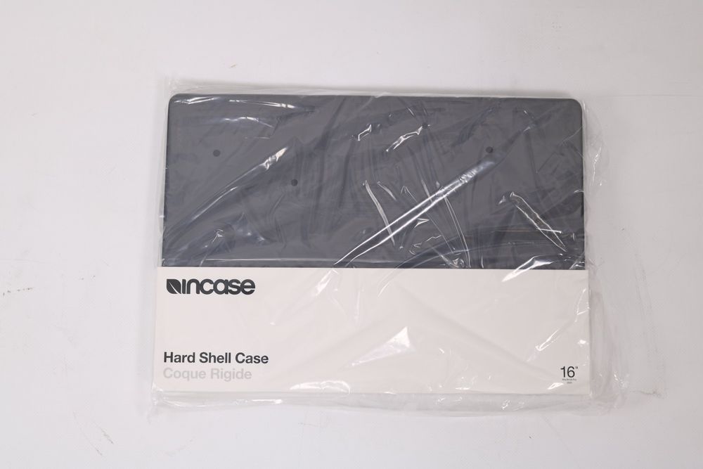 INCASE Hardshell Case für Macbook Pro 16 Zoll 2023 (19531) (Neu und originalverpackt) in Zürich ...
