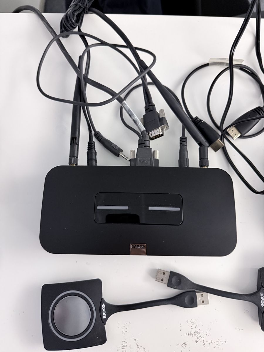 3x Barco Clickshare CSM-1 Präsentationssystem + 9 USB Dongle (Gebraucht ...