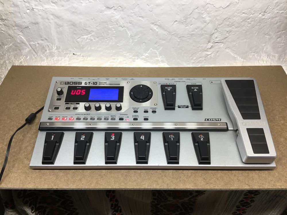 Boss GT-10 Processeur multi-effets guitare d'occasion (D'occasion) à La ...