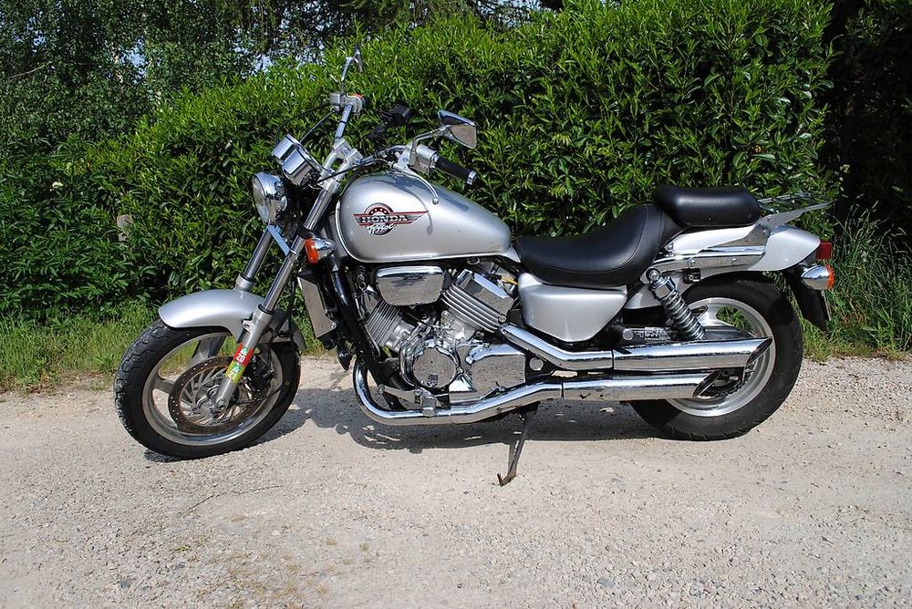 Honda VF 750 C Zuverlässiges Motorrad mit Durchzug! (Gebraucht) in ...