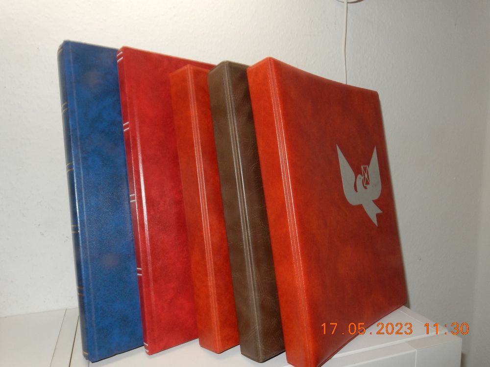 3 Blockalben mit 66 Albenblätter / 2 Briefmarkenalben (leer) | Kaufen auf Ricardo