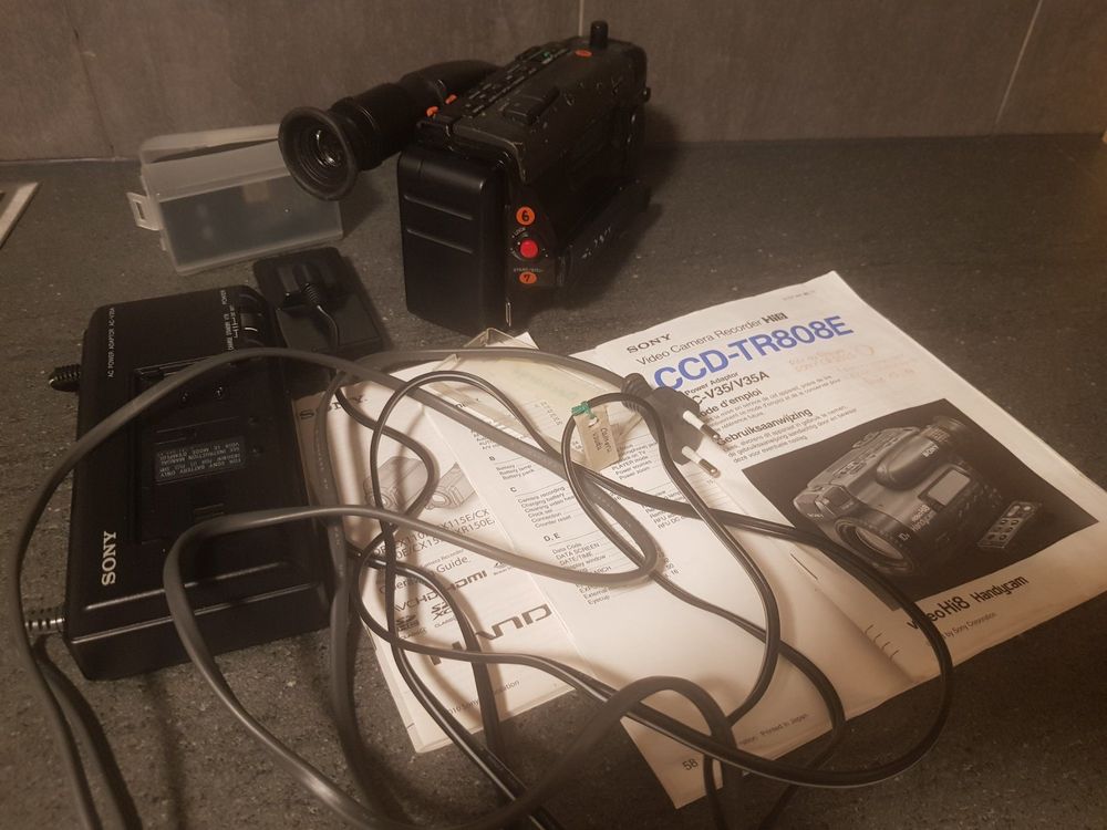 SONY VIDEO Hi8 Handycam CCD-TR808E (Gebraucht) in Essertes für CHF 52 ...