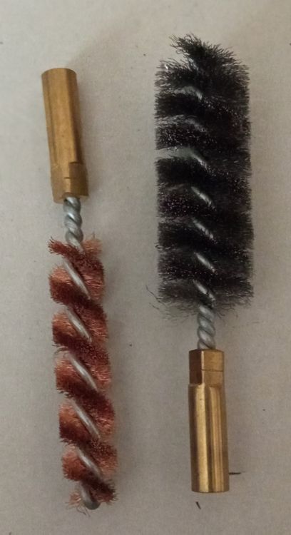 Armee Militär 2 Bürsten StgW 90/ 2 Brosses nettoyage Fass 90 (Neu ...