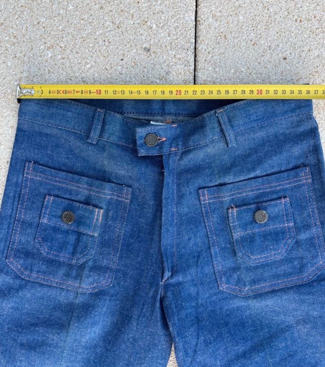 Vintage 1970s Bell Bottom Blue Jeans (Neu (gemäss Beschreibung)) in ...