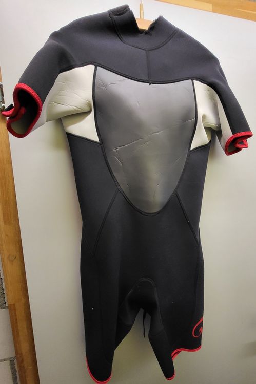 Neopren Shorty (Gebraucht) in Densbüren für CHF 1 – mit Lieferung auf ...