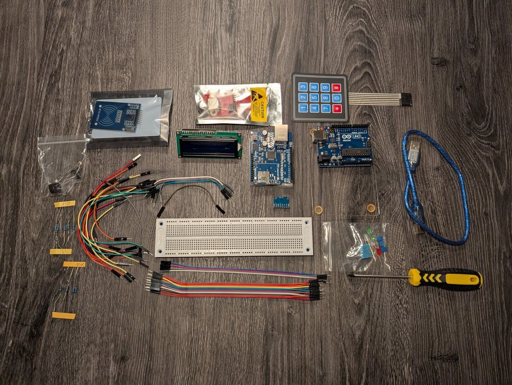 Arduino Uno R3 Set (Gebraucht) in Gossau SG für CHF 23 – mit Lieferung ...