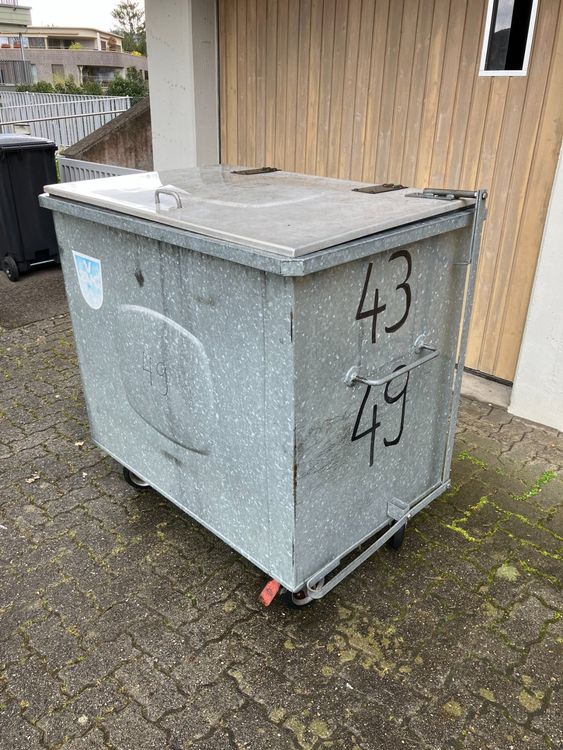 800 Liter Müllcontainer mit Fusspedal (Gebraucht) in Rotkreuz für CHF ...