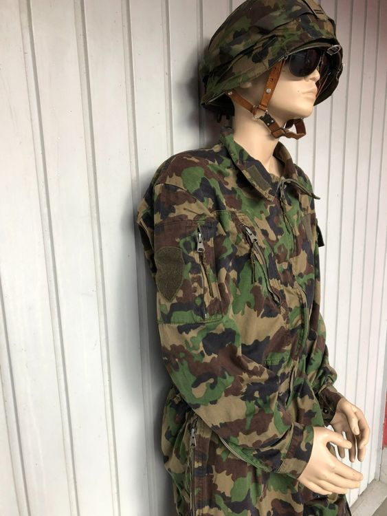 Schweizer Armee Panzer TAZ Uniform Stahlhelm TANK OVERALL WK | Kaufen ...