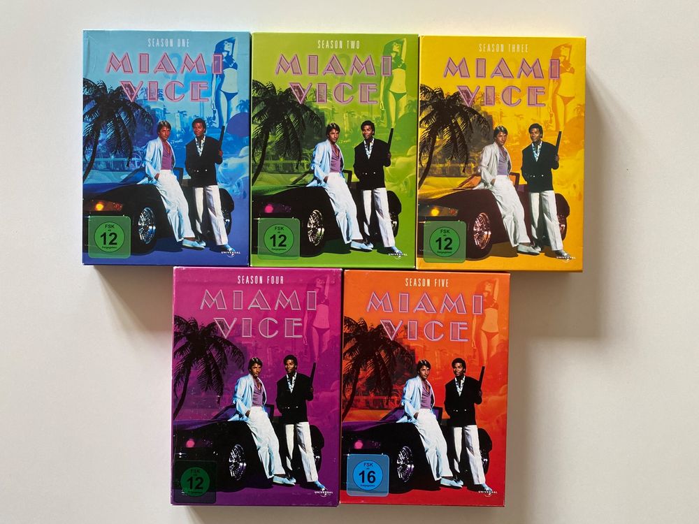 Miami Vice - Komplette Serie (Staffeln 1-5) (Gebraucht) in Buchen im Prättigau für CHF 45 – mit ...